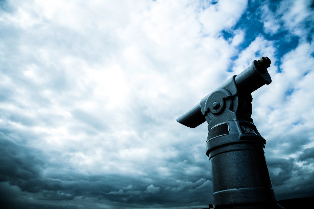 Can Binoculars See Through Clouds? - Binoculars Guru