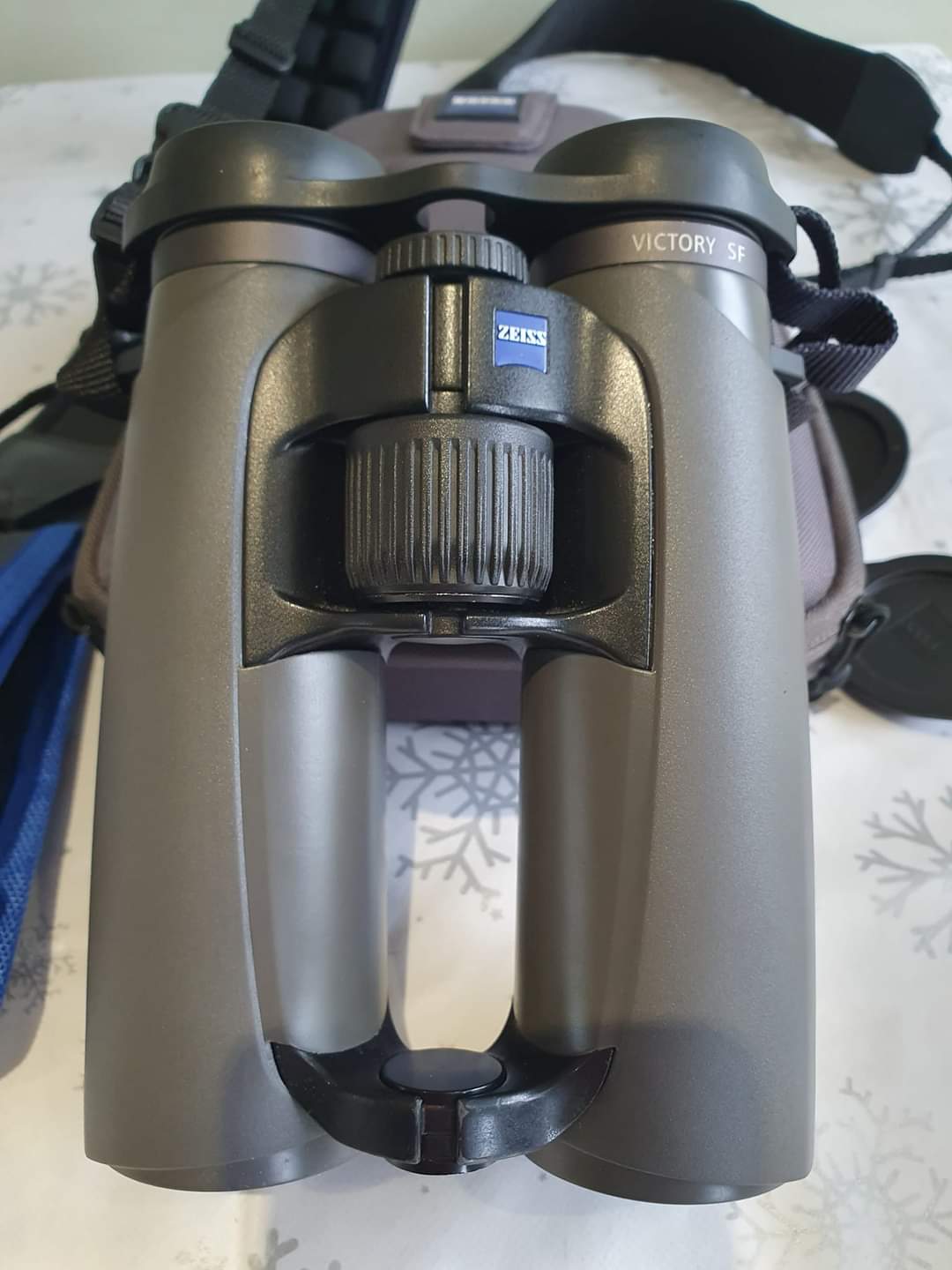 How To Focus Binoculars & Calibrate Binoculars for Your Eyes ...